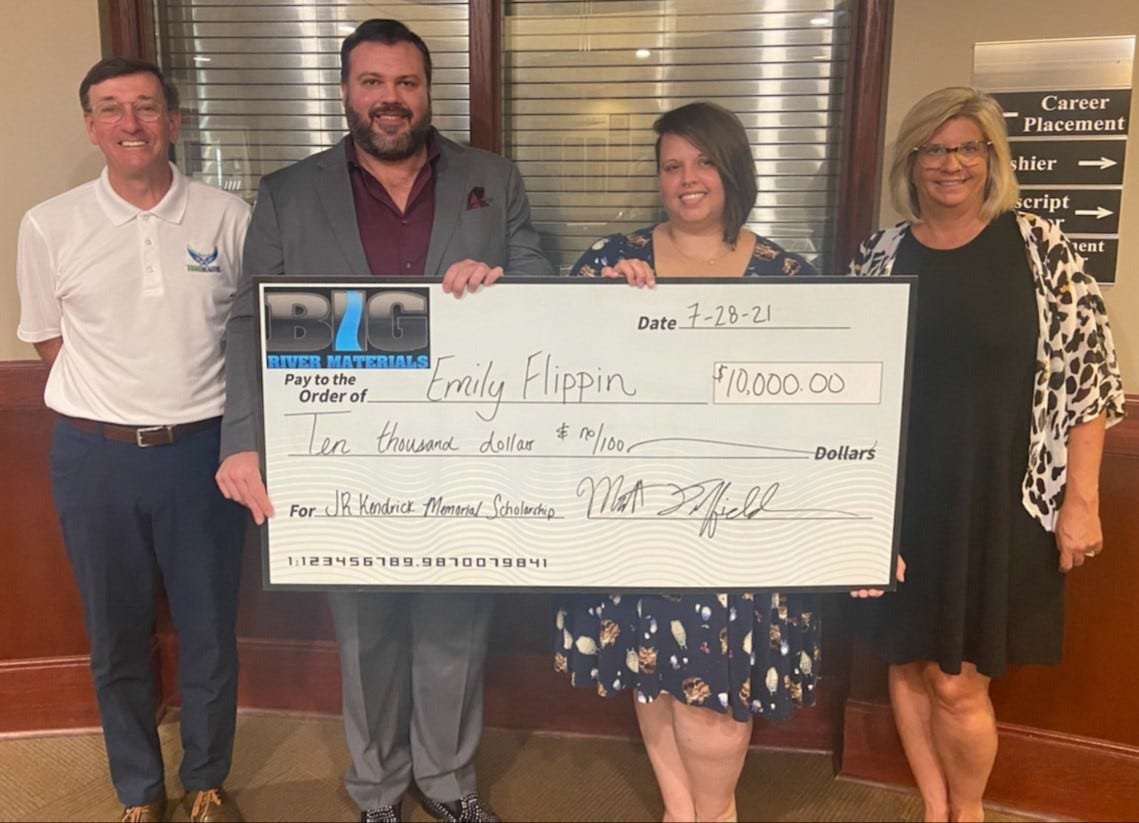 Big River Materials awards scholarship | Baxter Bulletin