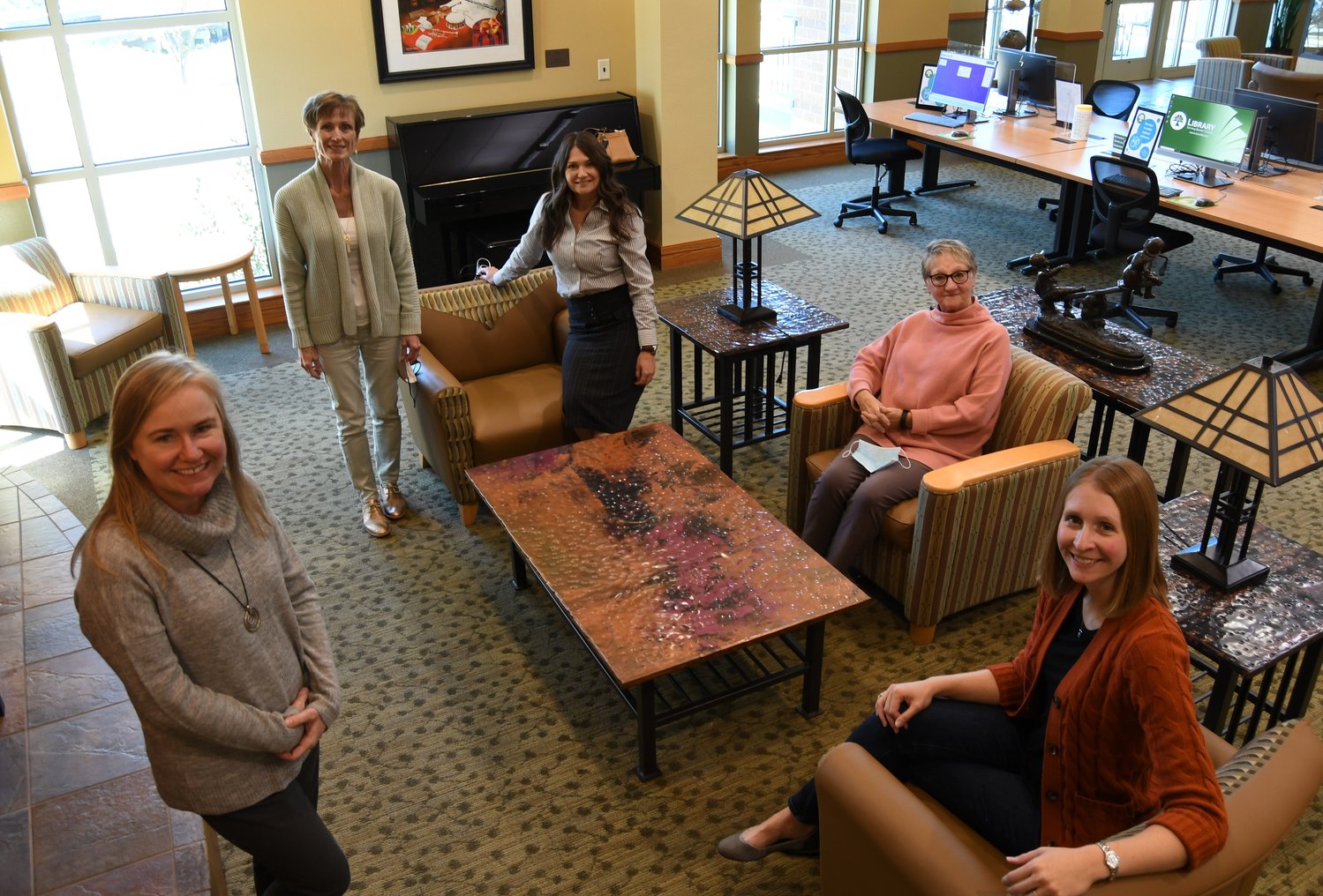 Library building turns 10: Donald W. Reynolds Library dedicated on Oct ...