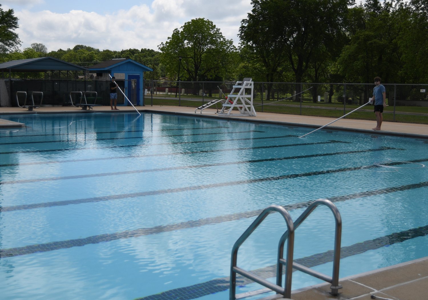 MH pool to open Monday | Baxter Bulletin