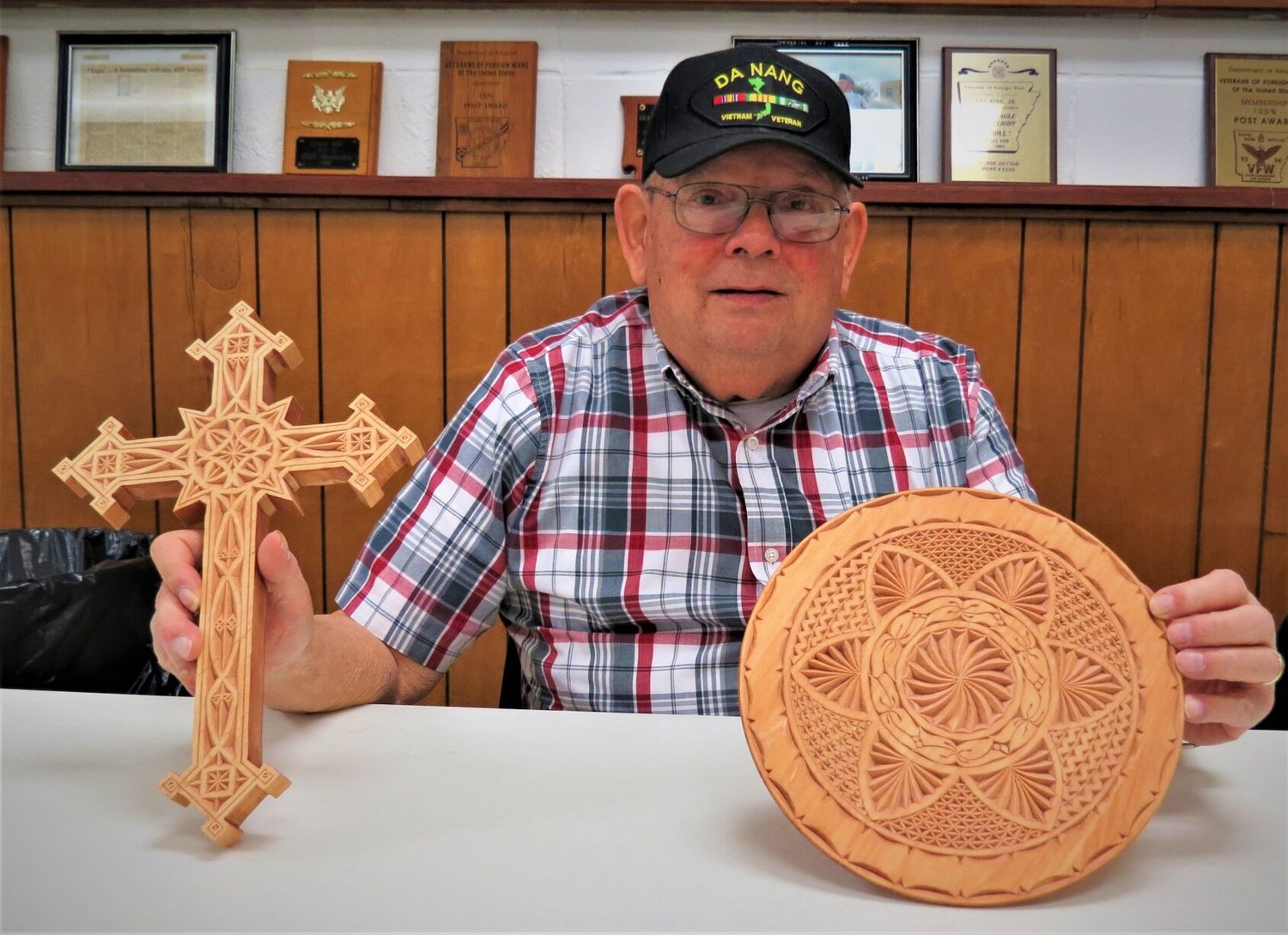 Shirkey is NAWC featured woodcarver | Baxter Bulletin
