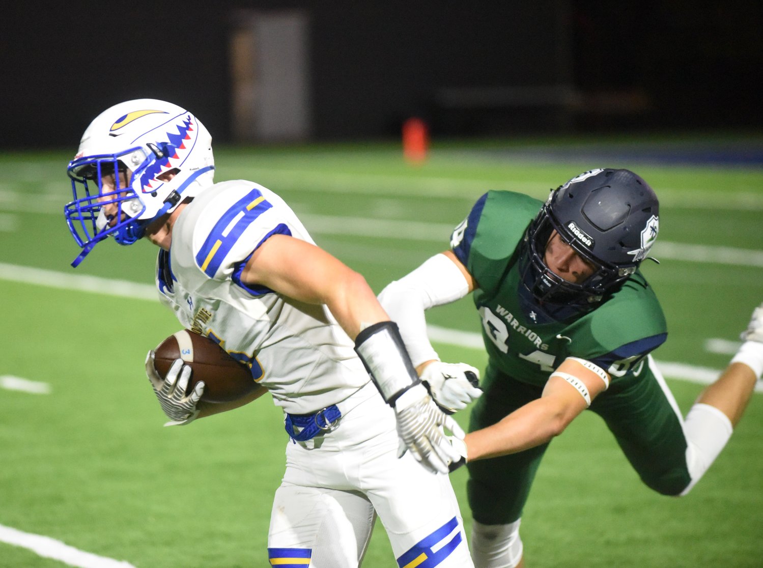 Warriors rush past Bombers, 45-13 | Baxter Bulletin