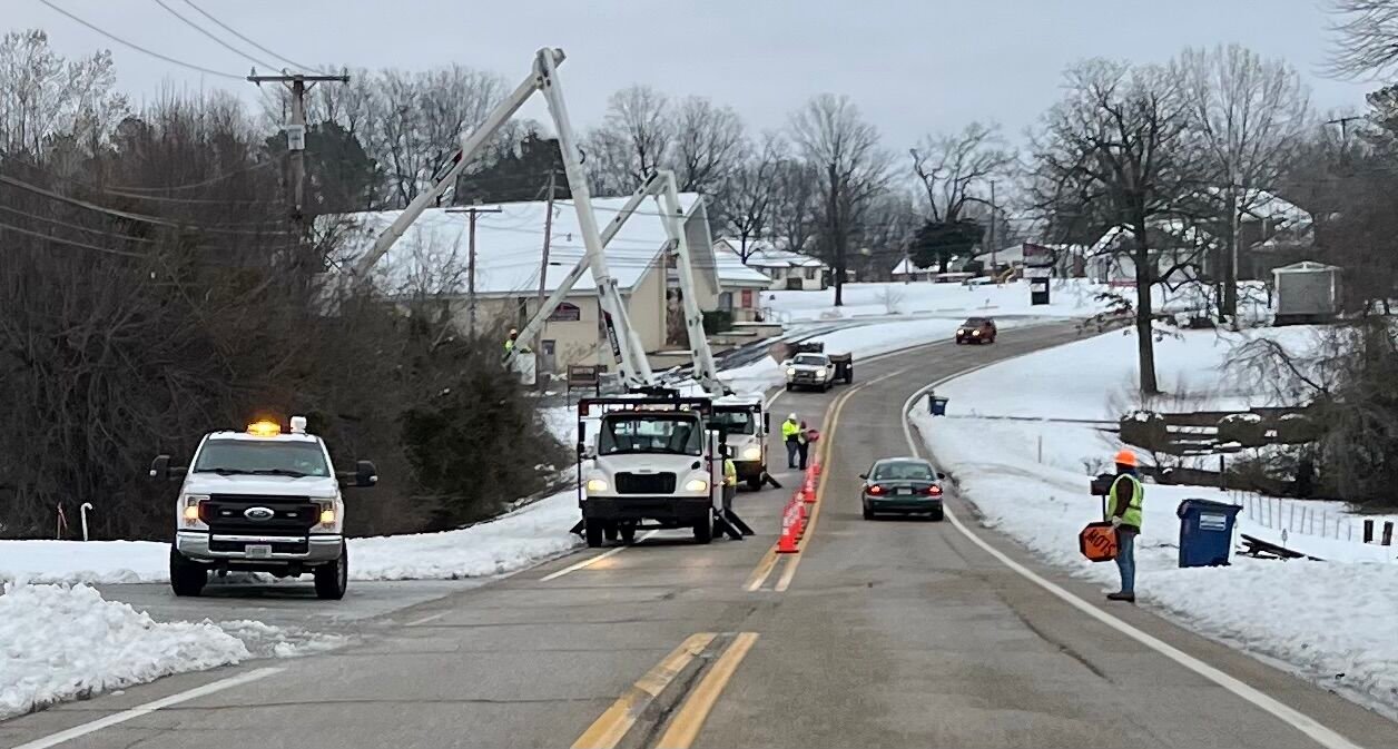 Linemen remain alert | Baxter Bulletin