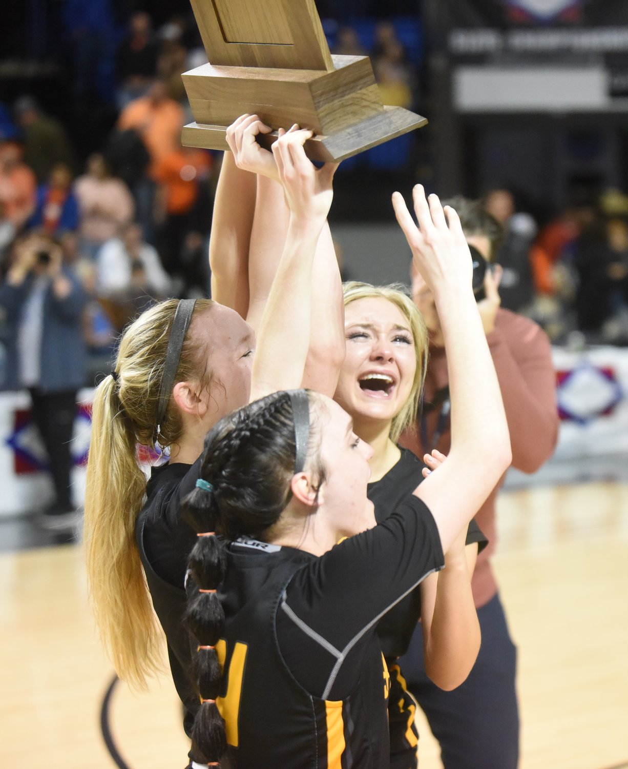 Salem whips Lamar, earns 1st state championship | Baxter Bulletin