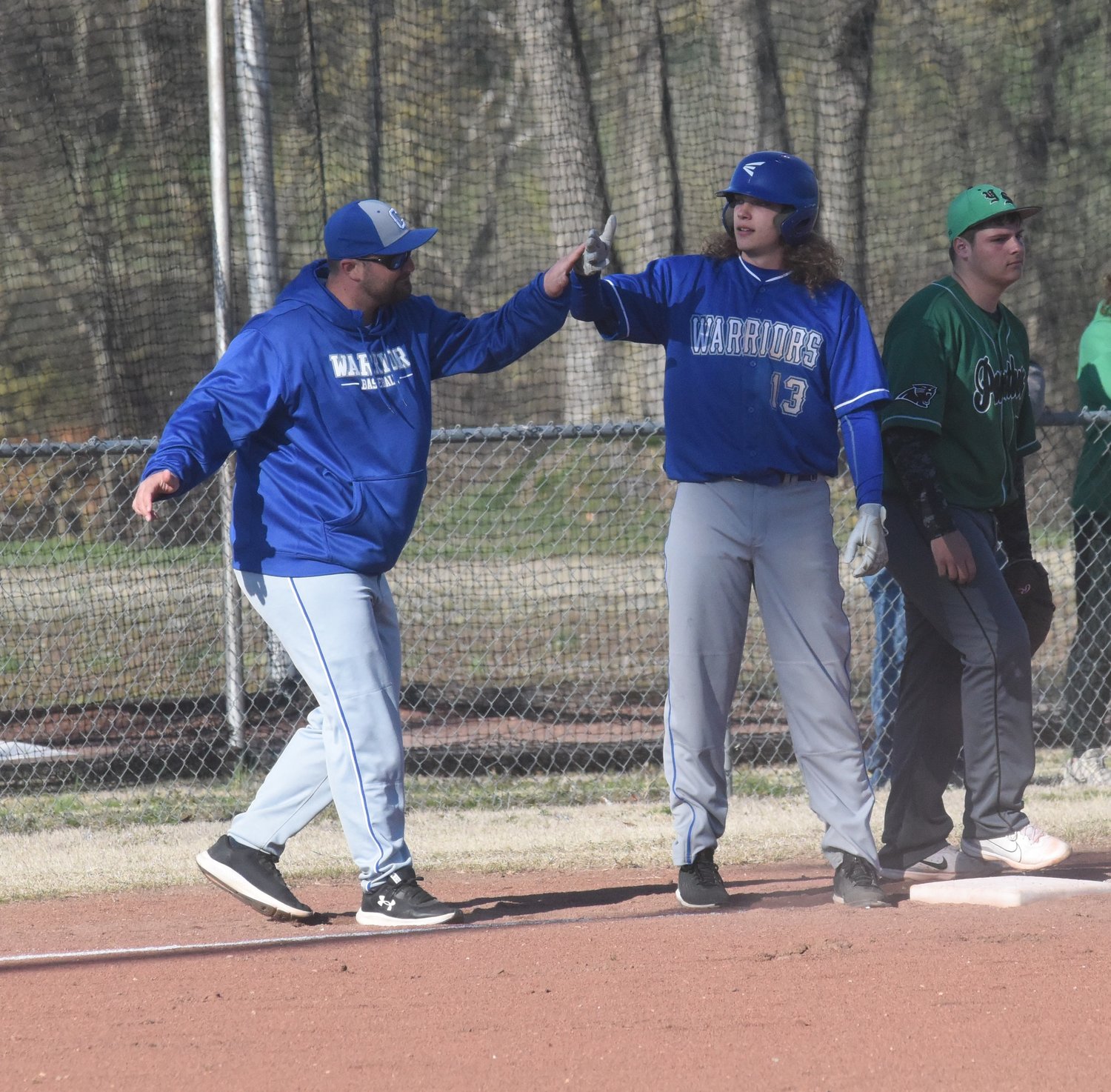 Warriors take league win over Panthers, 10-1 | Baxter Bulletin