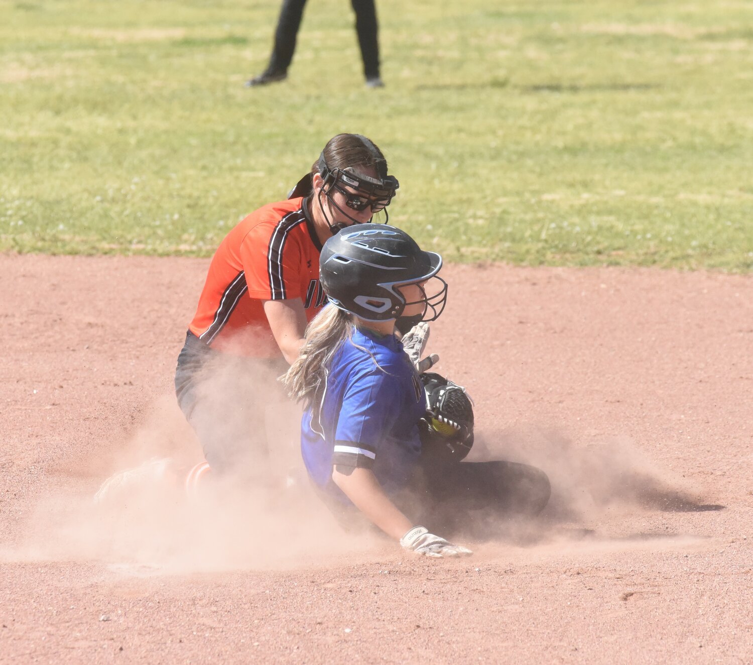Viola softball holds off Cotter, 7-3 | Baxter Bulletin