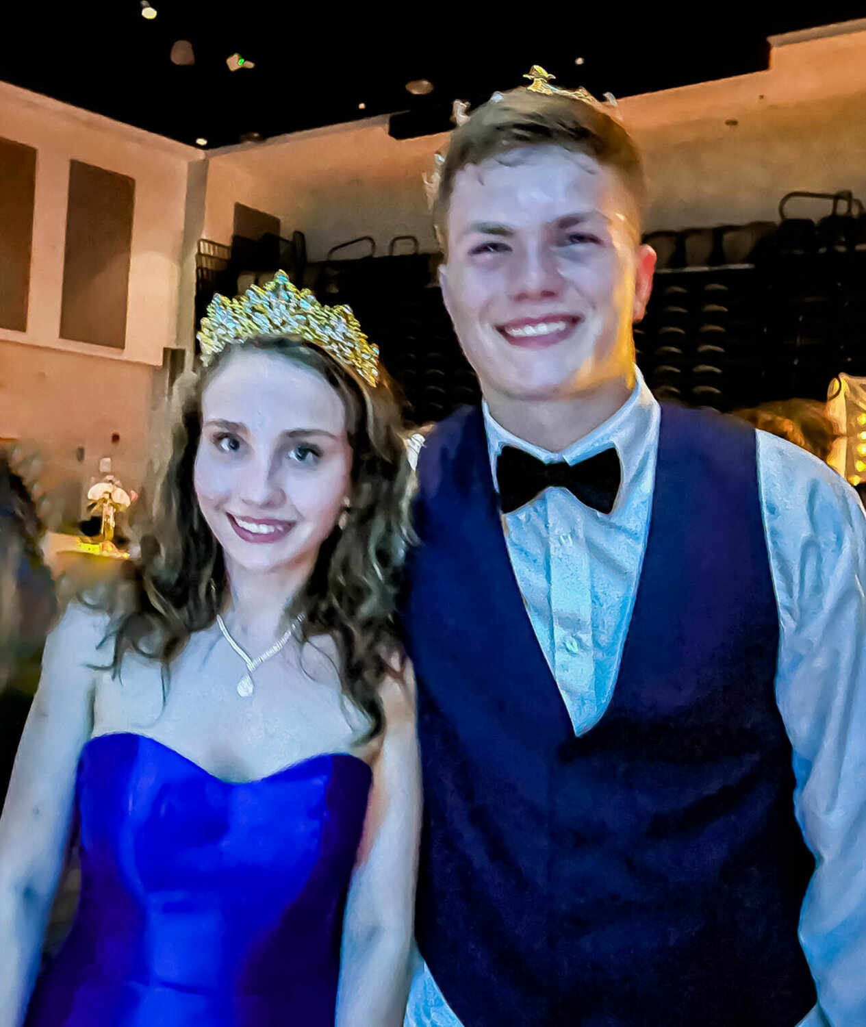 MHHS Prom royalty crowned | Baxter Bulletin