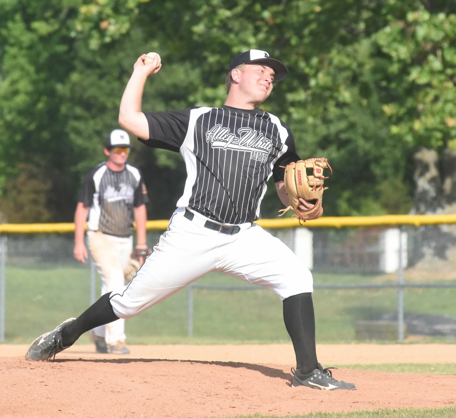 Alley-White coasts to sweep of Batesville | Baxter Bulletin