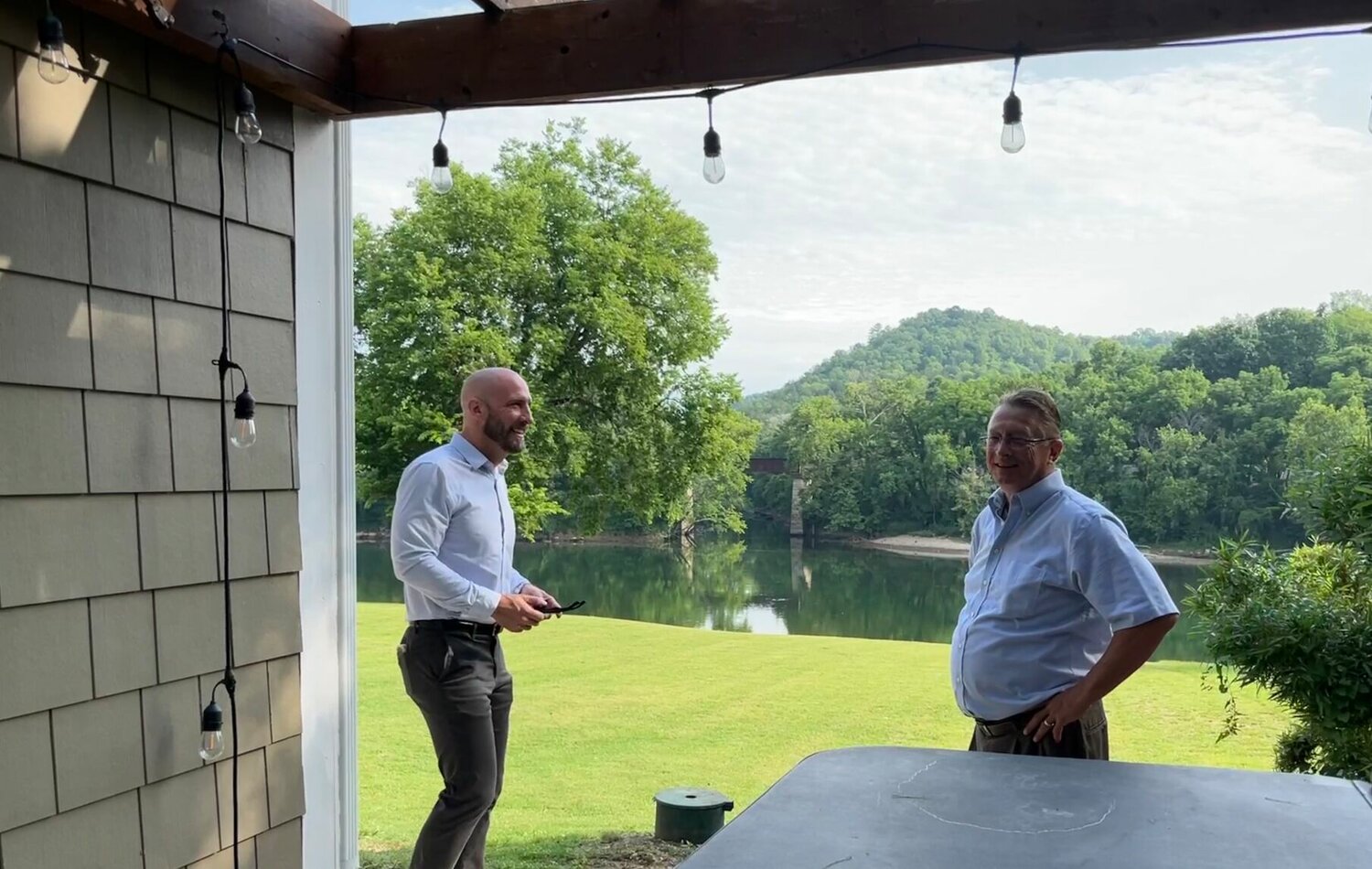 Slug bug. Hog bug. Razorbug makes way through rural Arkansas, handing ...