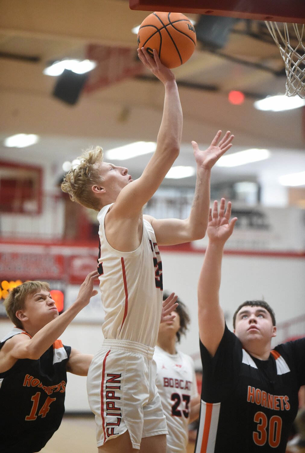 Flippin boys split at Ply Classic; Warriors fall to GCTJV | Baxter Bulletin