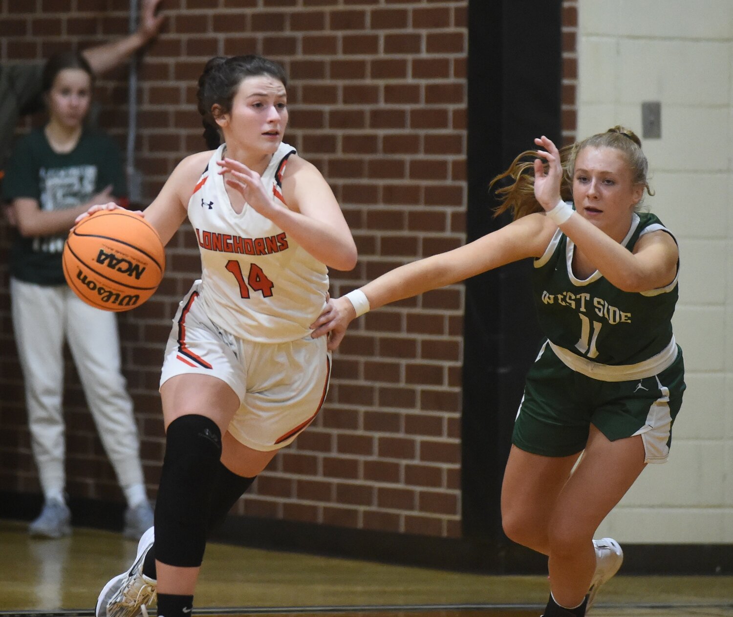 Viola takes 2 of 3 from West Side | Baxter Bulletin