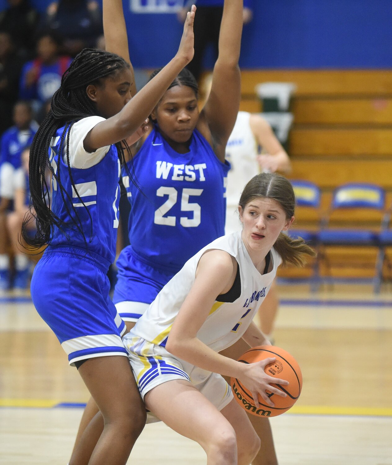 Local roundup: Jr. Bombers win 3OT game on Tate's buzzer-beater ...