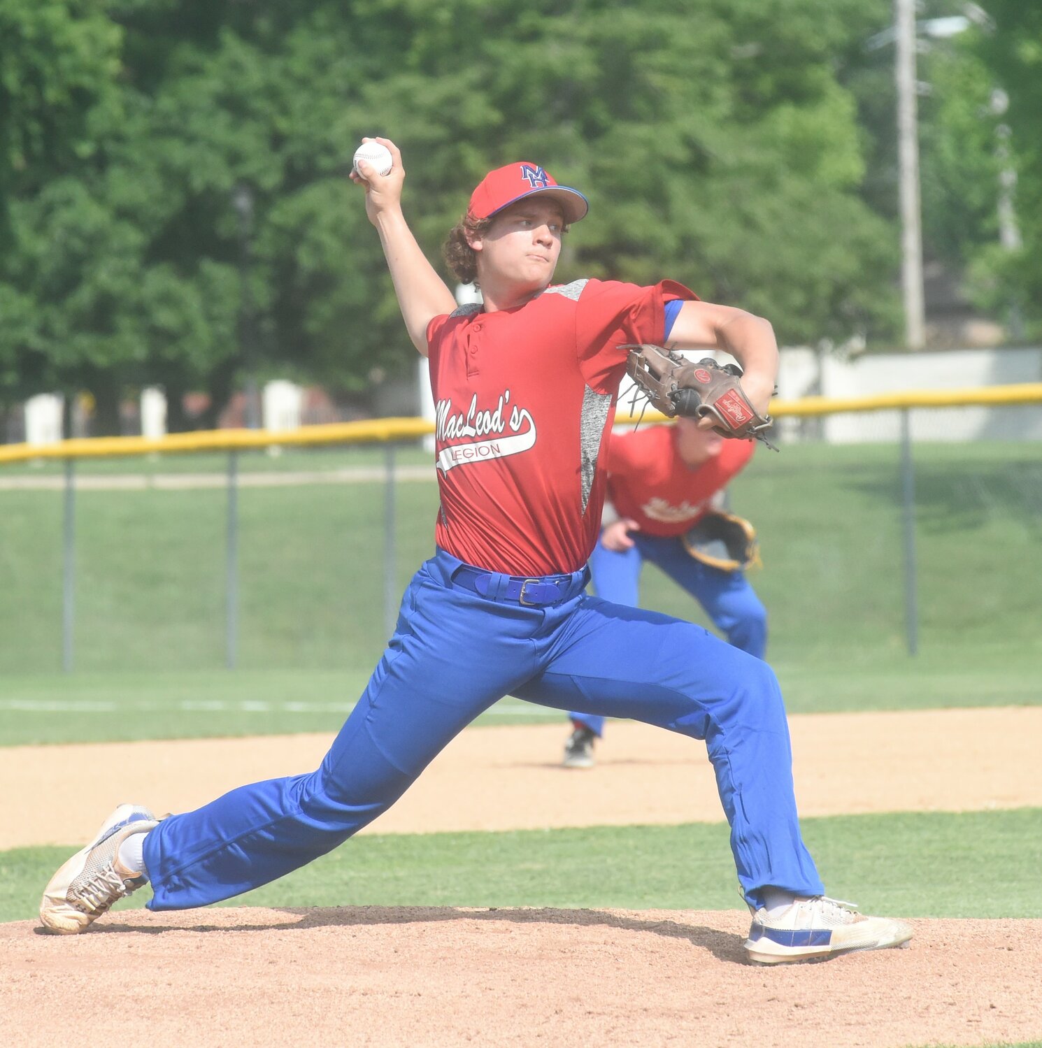 MacLeod sweeps pair from Harrison | Baxter Bulletin