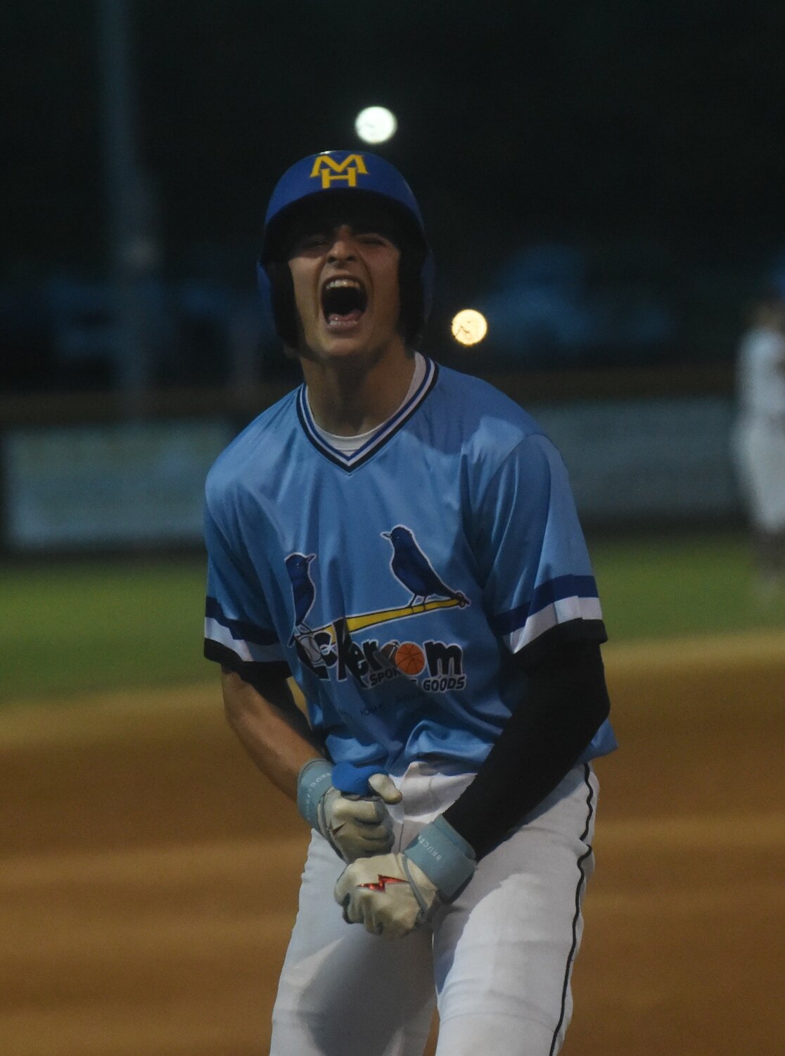 Lockeroom blanks St. Peters to open Classic | Baxter Bulletin