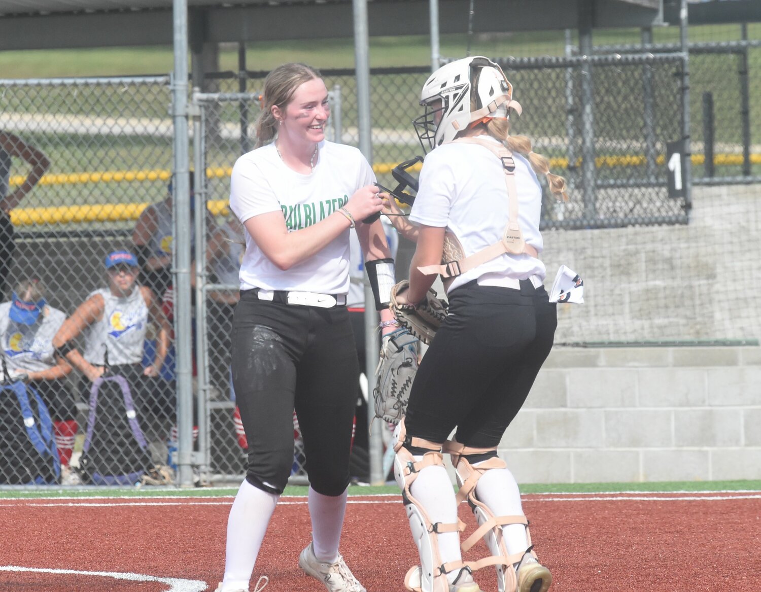 ASUMH softball earns first victory | Baxter Bulletin