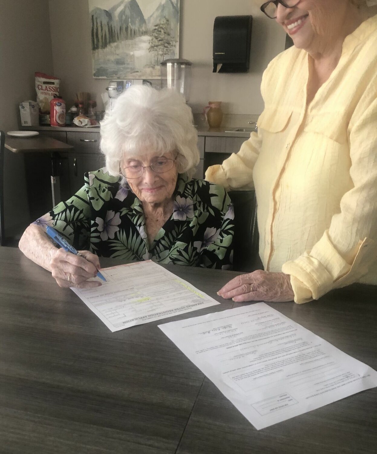 Shirley Shelton continues voting tradition | Baxter Bulletin