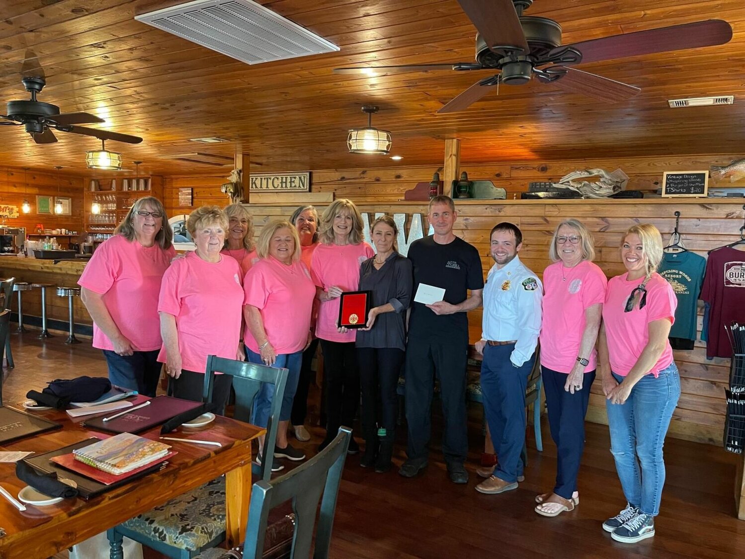 RJVFDA present Quibliers and staff with appreciation plaque | Baxter ...