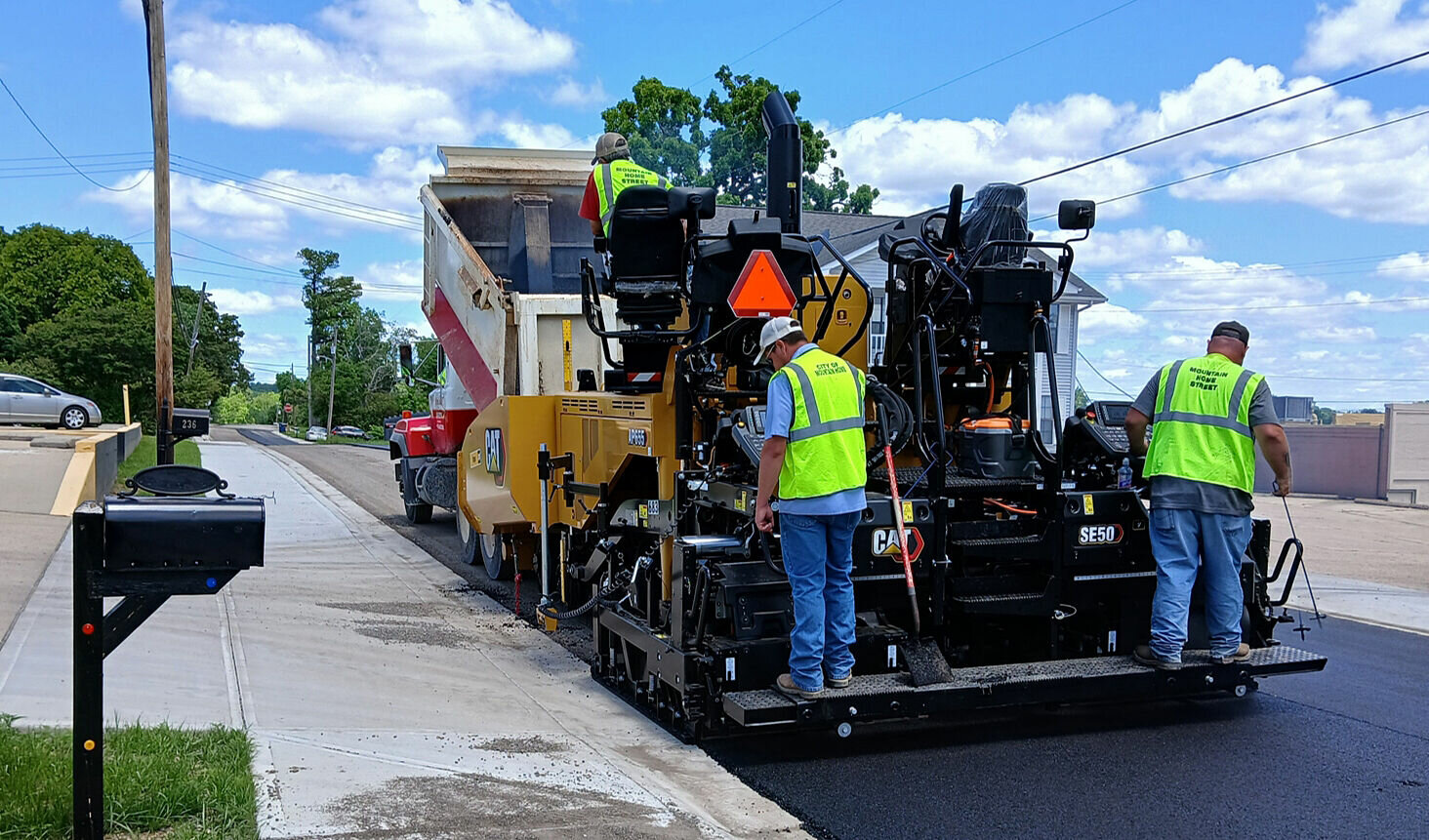City sees benefits in street equipment | Baxter Bulletin