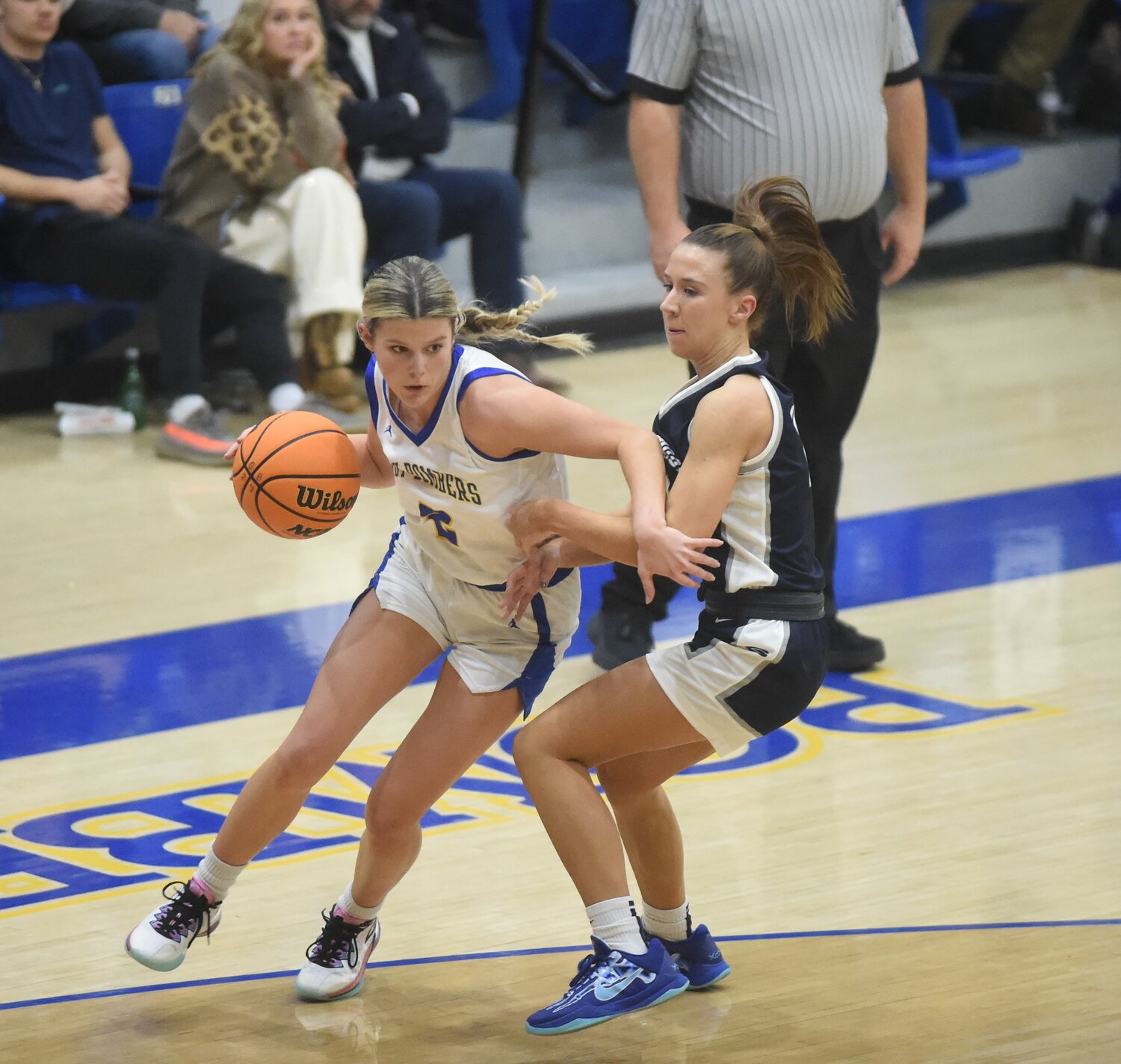 Lady Bombers escape Lady Pointers, 49-46 | Baxter Bulletin