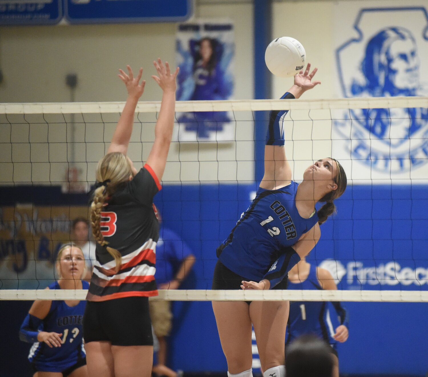 Cotter volleyball sets high goals for 2025 | Baxter Bulletin