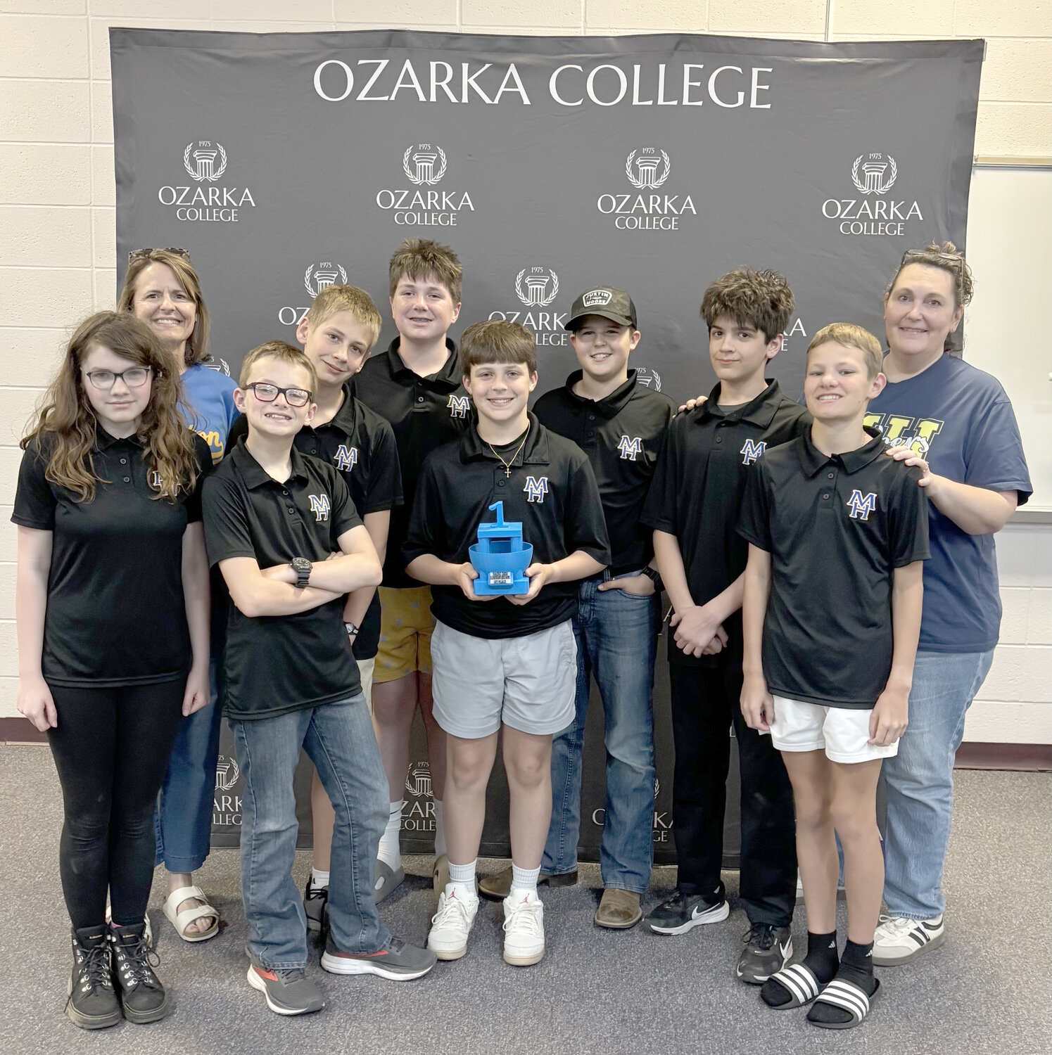 Pinkston Quiz Bowl team captures first | Baxter Bulletin